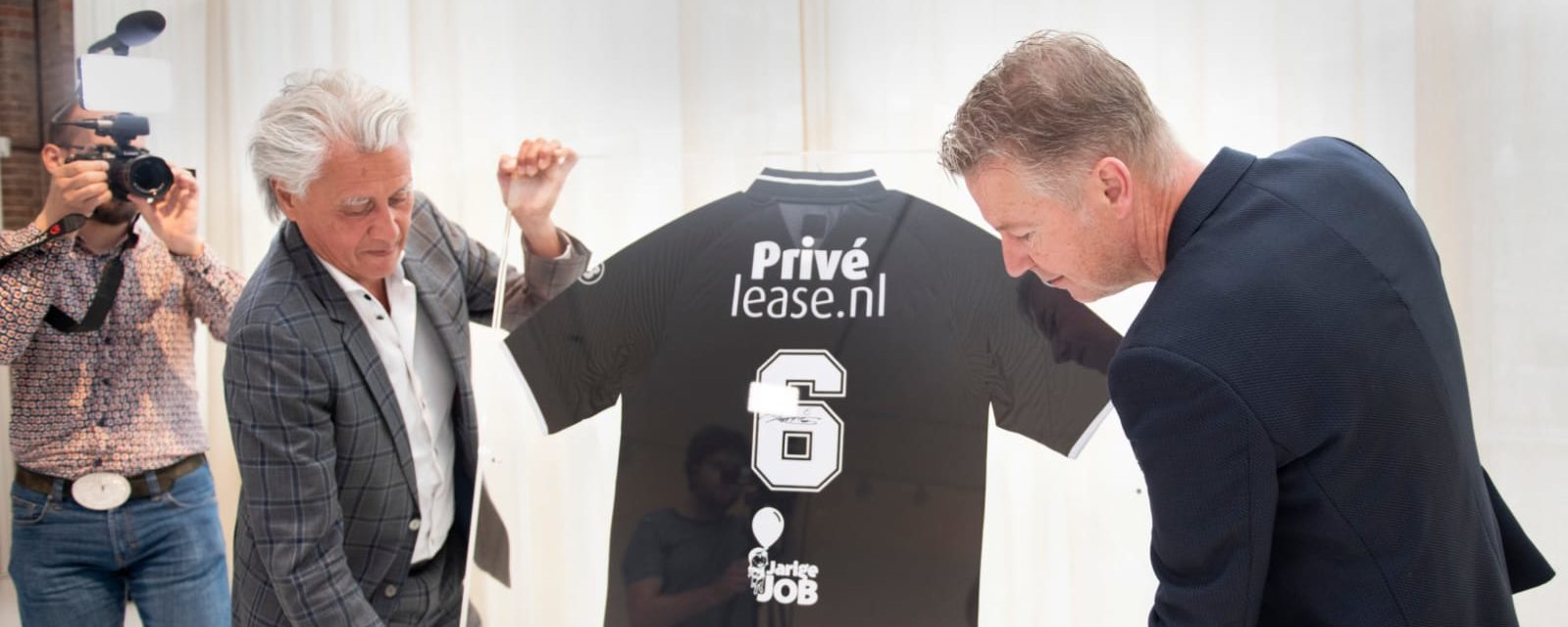 Shirt van Anco Jansen naar collectie Drents Museum - FC Emmen