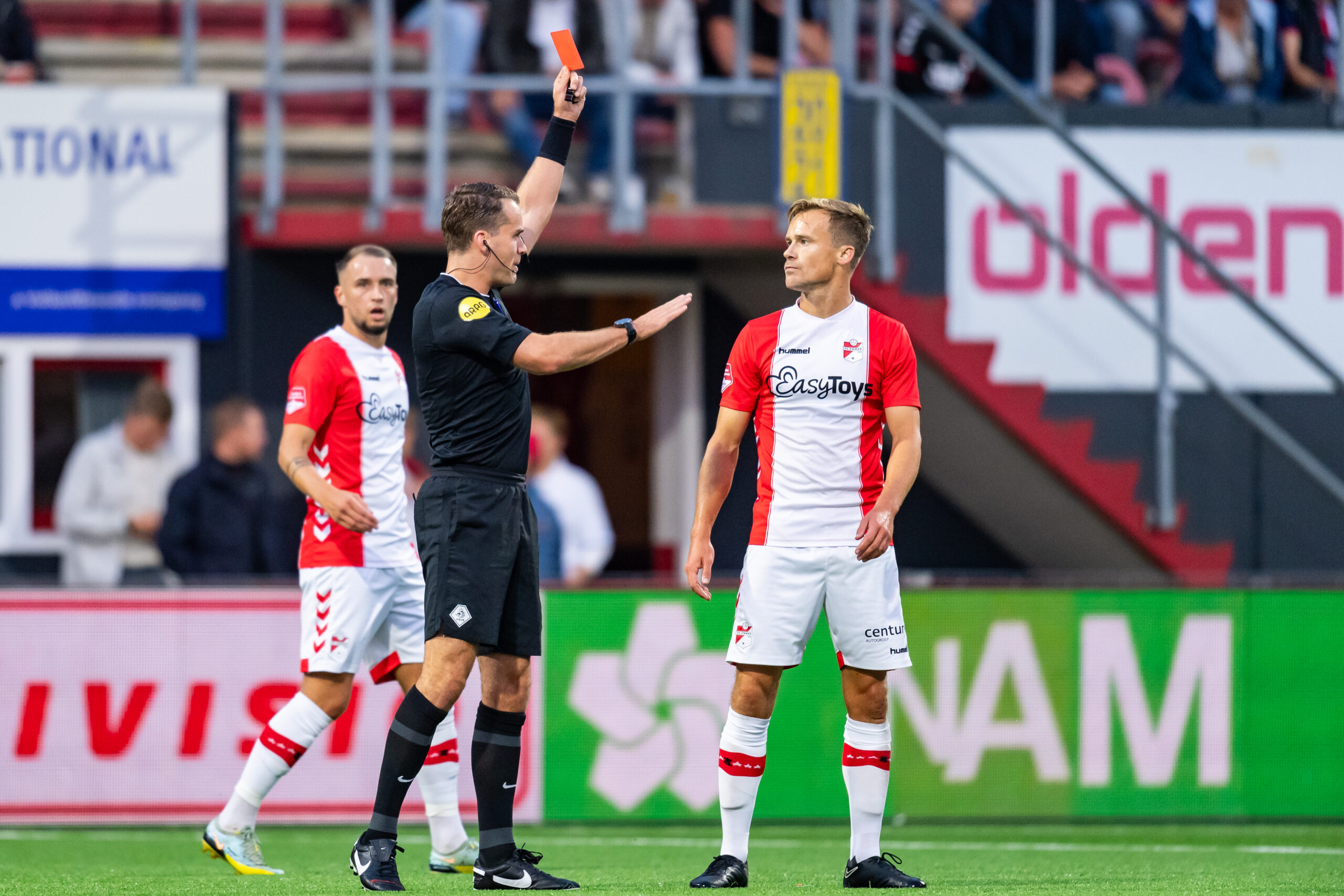 Maikel Kieftenbeld twee wedstrijden geschorst - FC Emmen